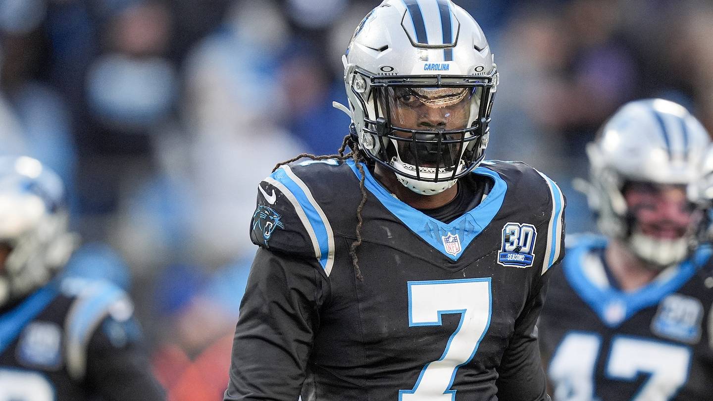 Dallas Cowboys signing Carolina Panthers' 2024 sack leader Jadeveon Clowney
