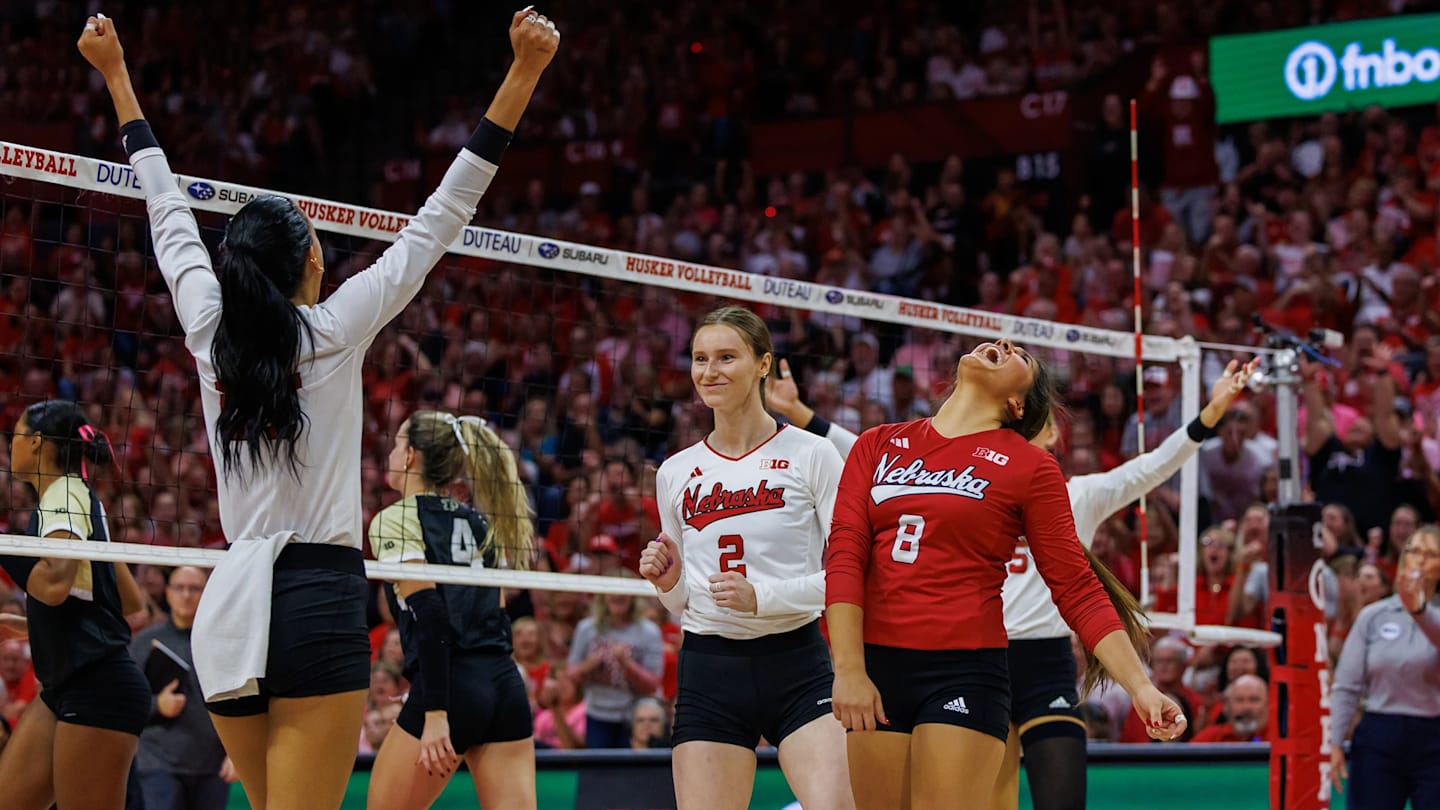 Nebraska Volleyball Remains Second in Latest AVCA Rankings, Receiving ...