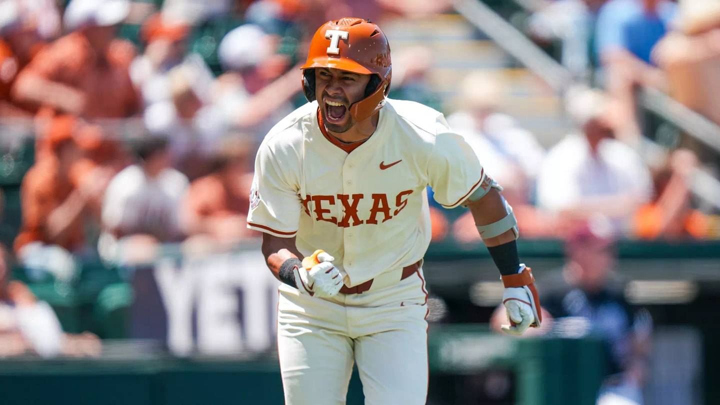 No. 4 Texas Beats UTSA 11-8 in Midweek Thriller: Live Game Log