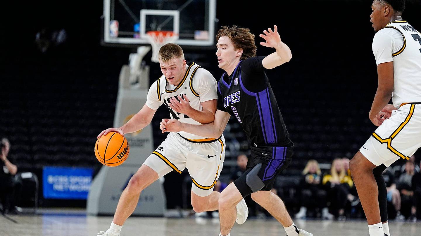 Iowa guard Bennett Stirtz was named the MVP of the Acrisure Classic