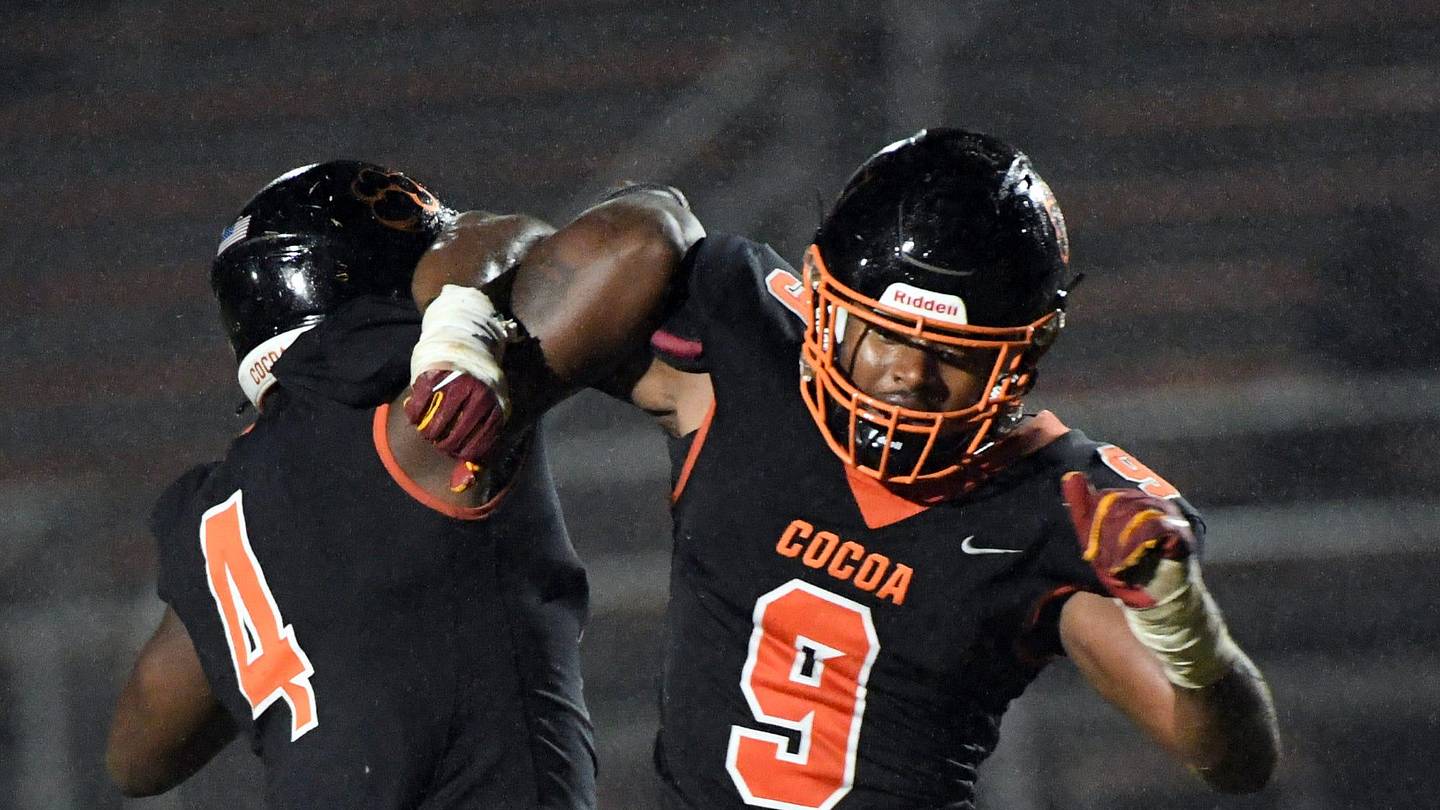 Texas makes big move for No. 1 2025 EDGE Javion Hilson