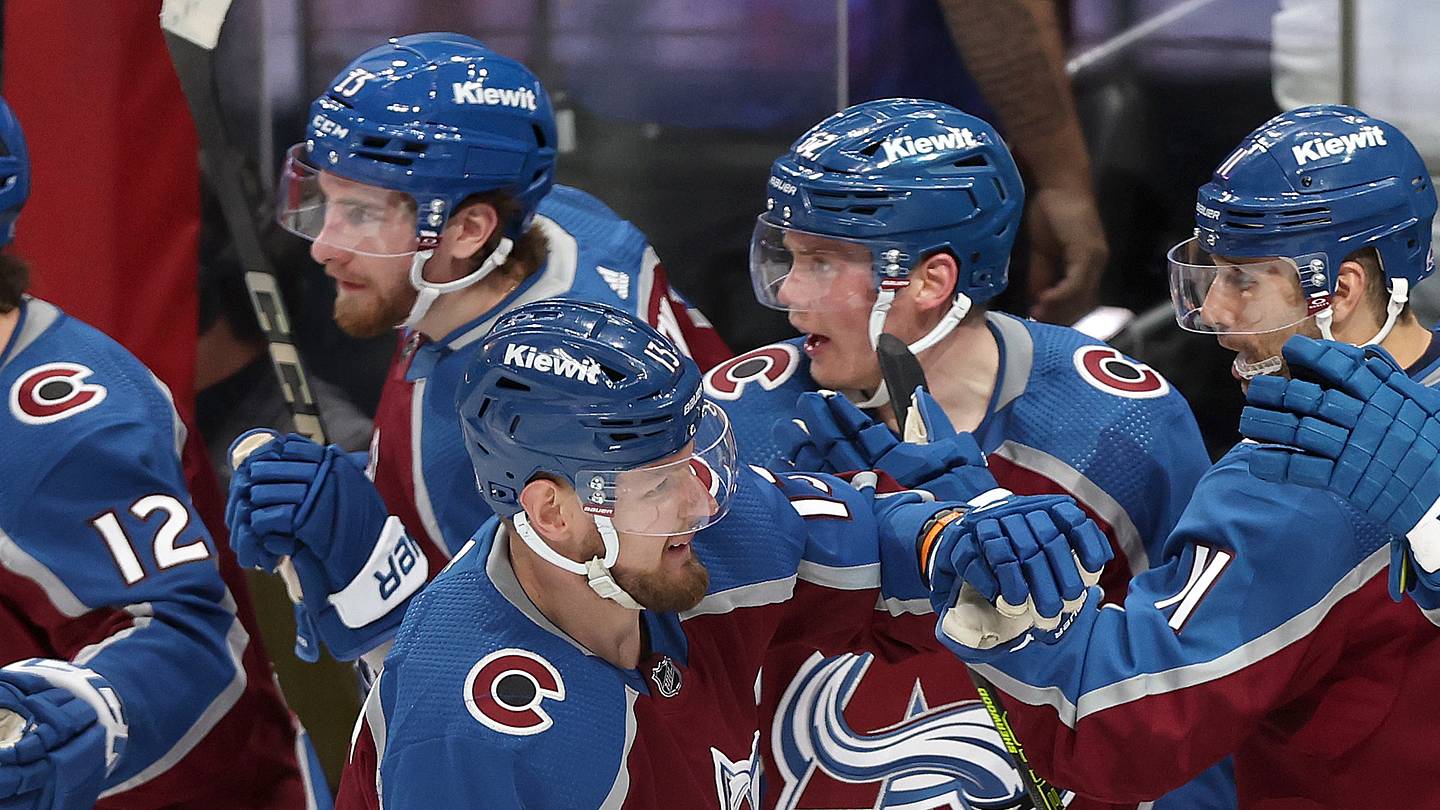 Where does Nichushkin fit into the Colorado Avalanche lineup?