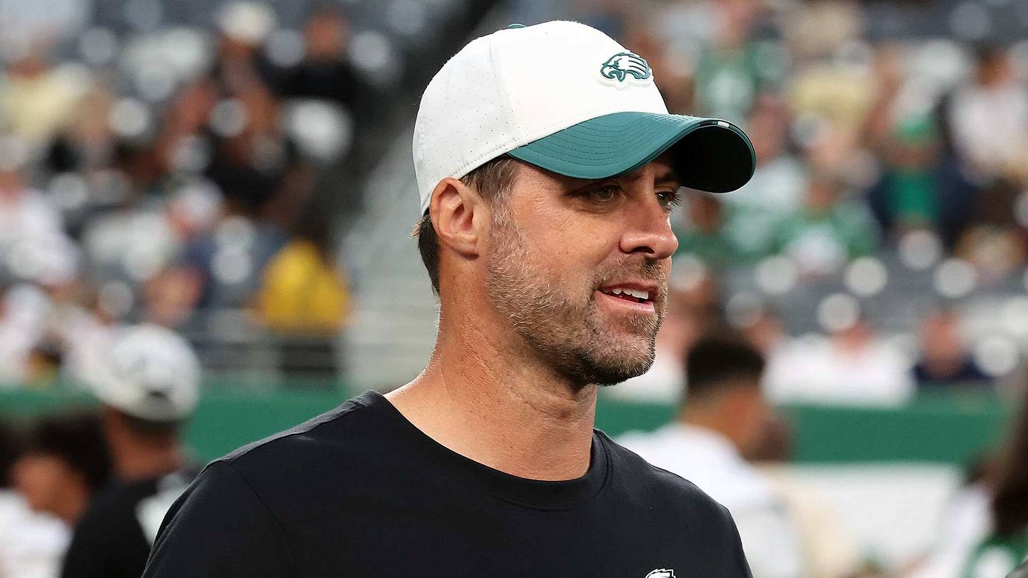 Kevin Patullo makes it crystal clear who is running the Eagles' offense