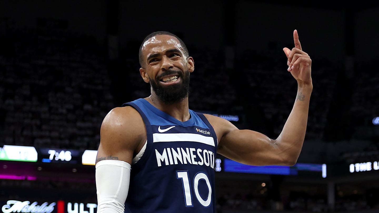 Mike Conley has two key skills that still allow him to make a positive ...