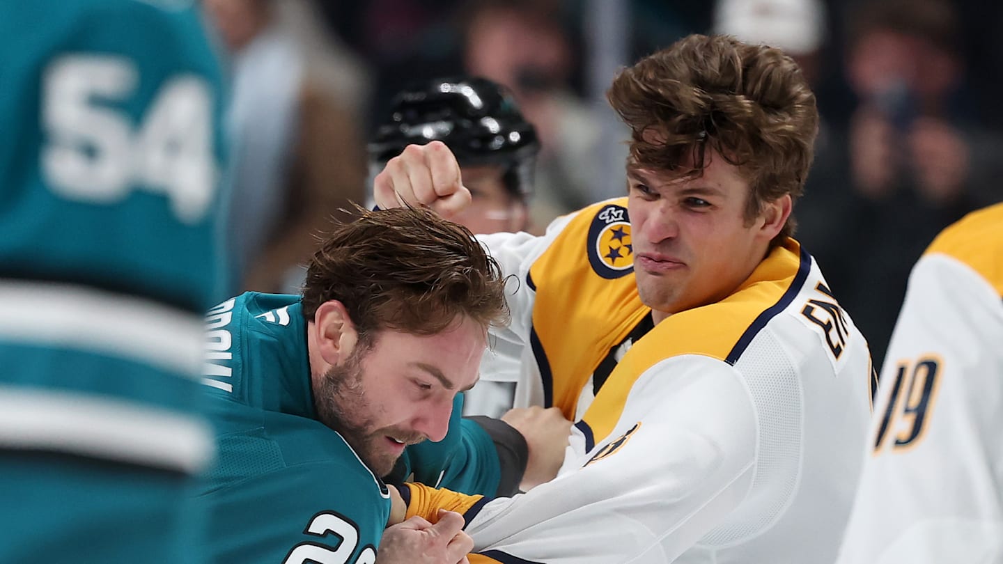 Andreas Englund returning to a crowded Nashville Predators defense