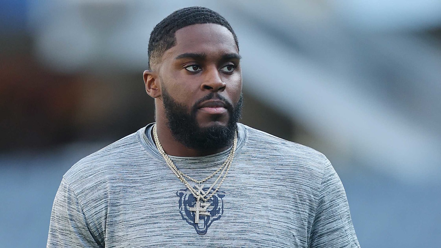 Bears' latest Week 12 injury report takes wild twist with Jaylon ...