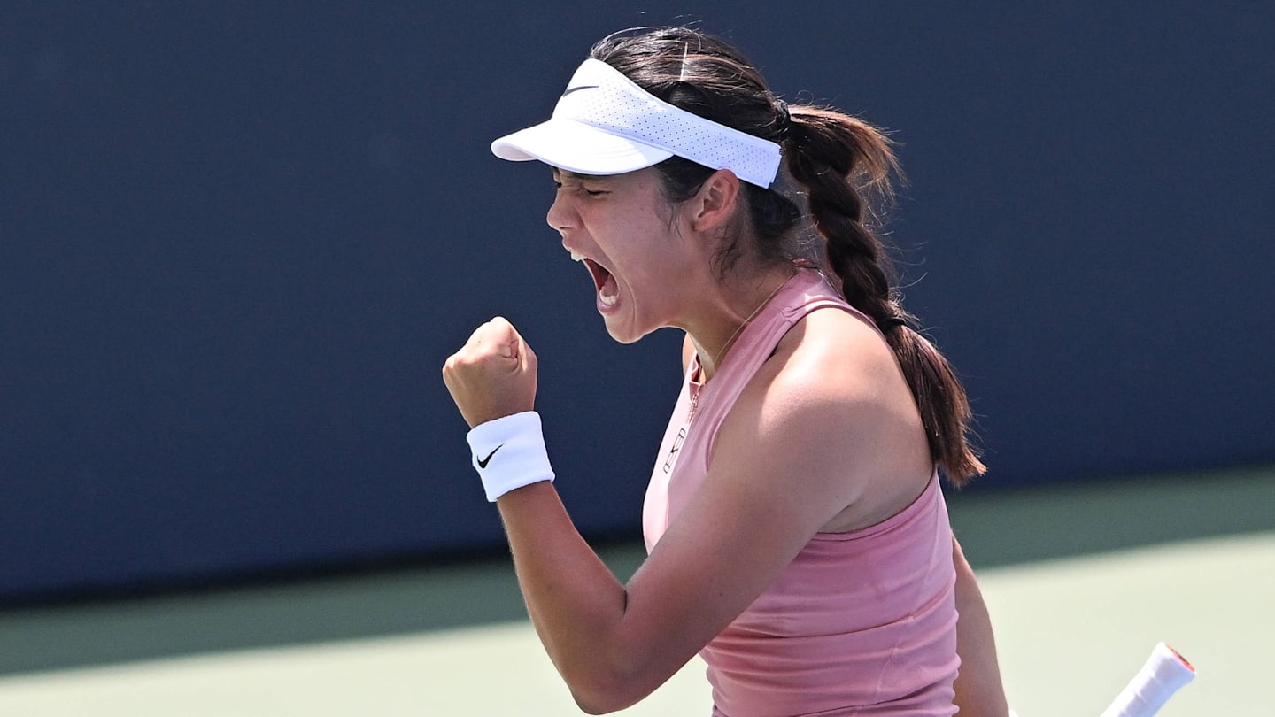 Emma Raducanu Defeats Maria Sakkari in DC Open Quarterfinal