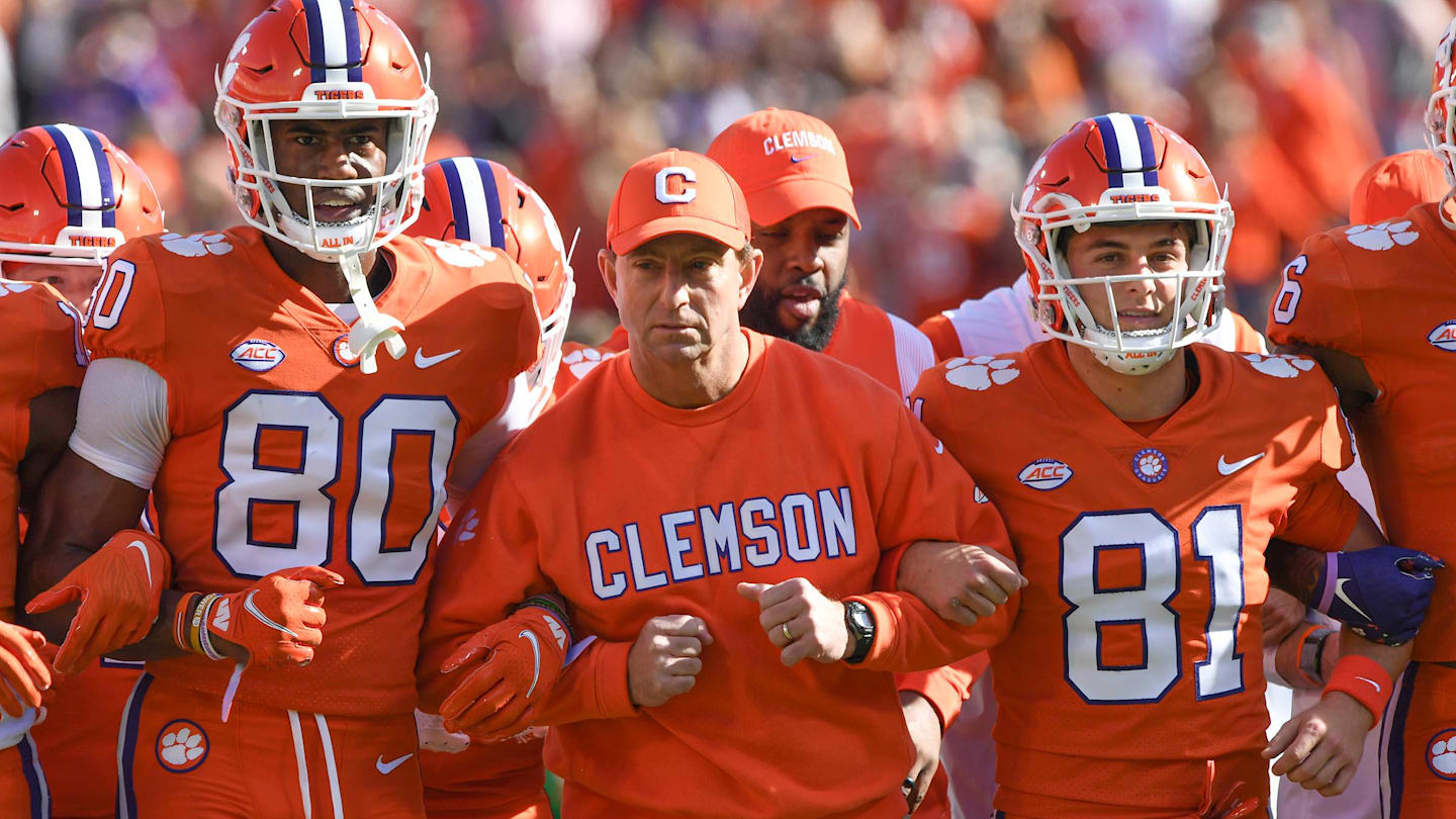 Two Clemson Staffers Depart Program for On-Field Assistant Gigs