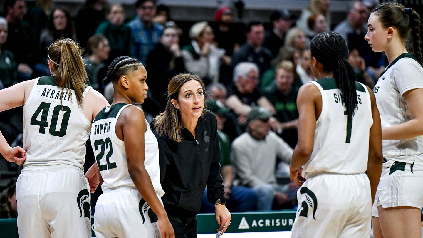 Spartans Lose First Game at the Breslin Center This Season