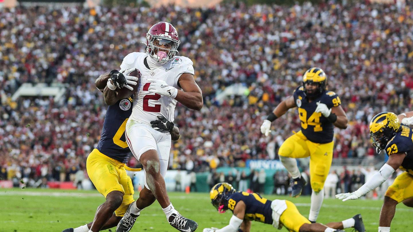 ESPN predicts Michigan Football's chances to beat Alabama in ReliaQuest ...