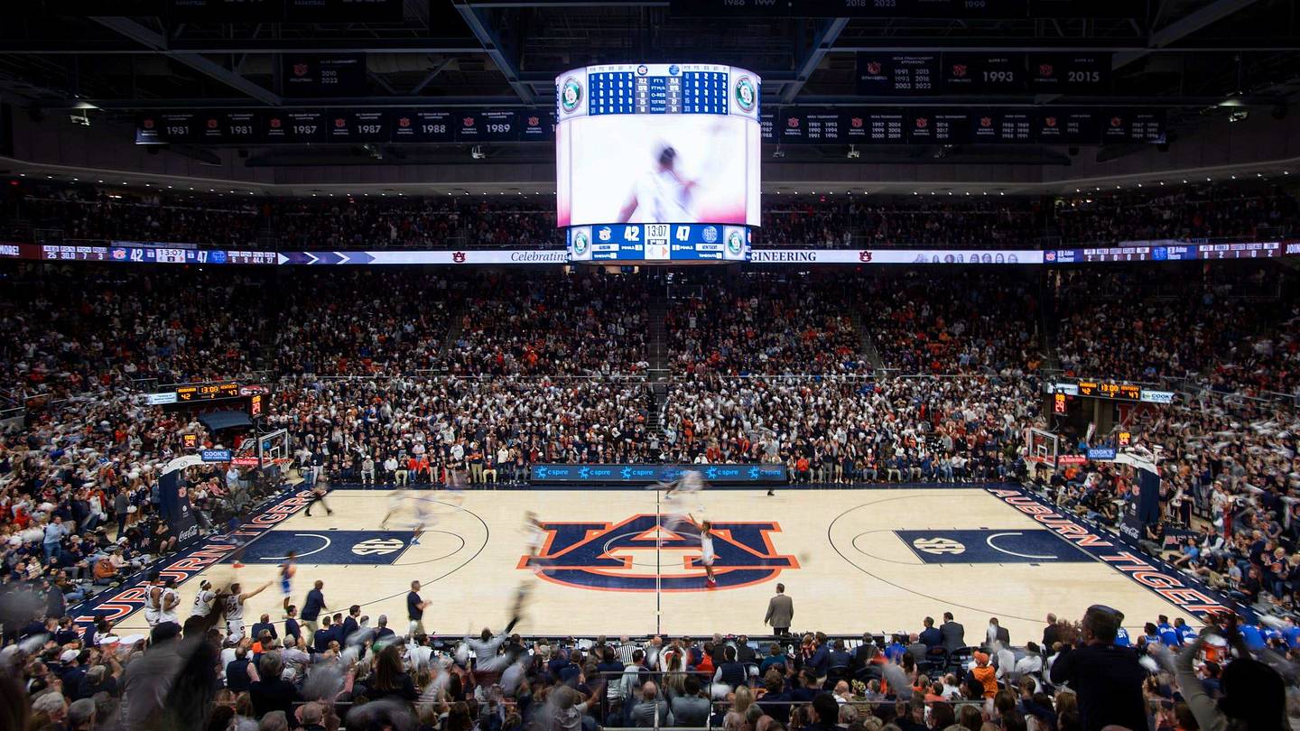 Jahki Howard Looks To Make Impact in Freshman Campaign With Auburn Tigers