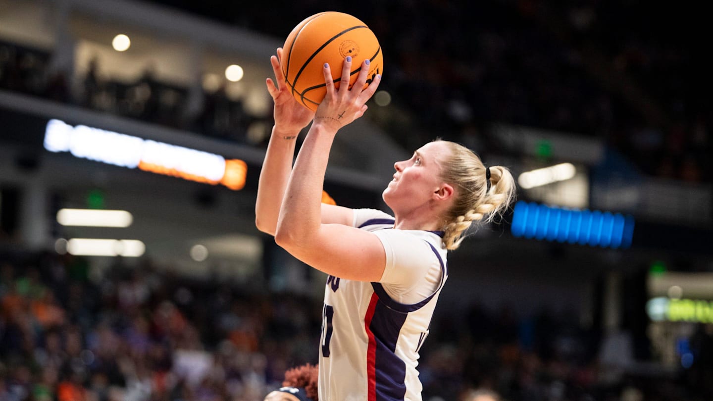 Hailey Van Lith Dazzles, Leads TCU to First Elite Eight Appearance in ...