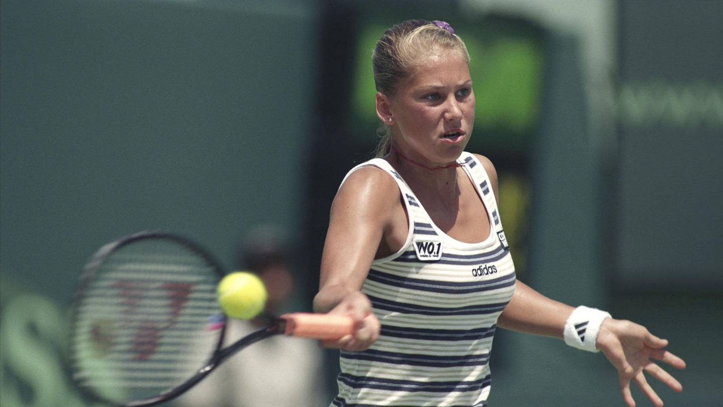 Where is Anna Kournikova, only 43, now after viral wheelchair photo?
