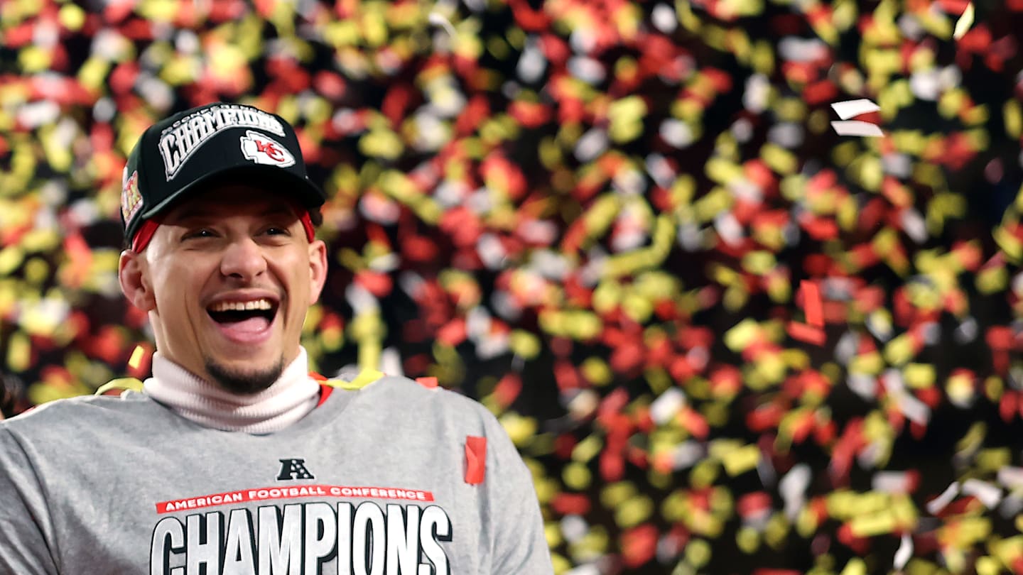 Chiefs, refs controversy hasn't stopped NFL fans from rubbernecking