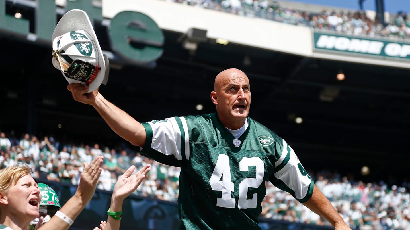 Jets superfan 'Fireman Ed' creates the dumbest fake drama after Robert ...