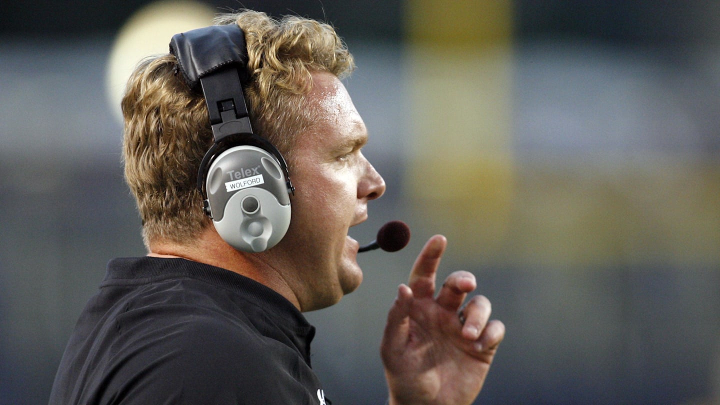 The Kentucky football coach, besides Mark Stoops, that needs to be fired