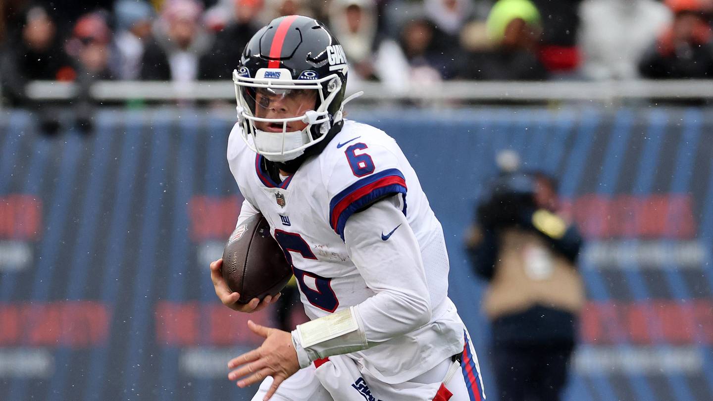 Giants QB Jaxson Dart Clears Concussion Protocol; On Track to Play ...