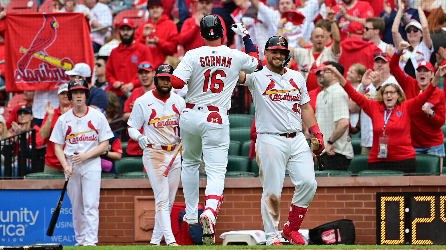 Cardinals start fake attendance rumors early with a number that surely ...