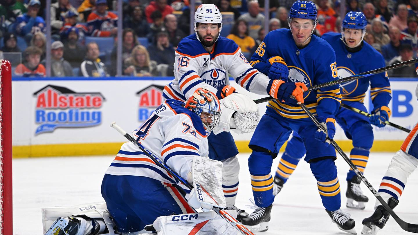 Sabres broadcasters openly mock Oilers' goalie woes in brutal blowout