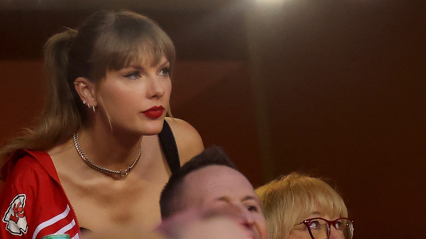 Is Taylor Swift going to the Chiefs game vs Chargers? Latest update for ...