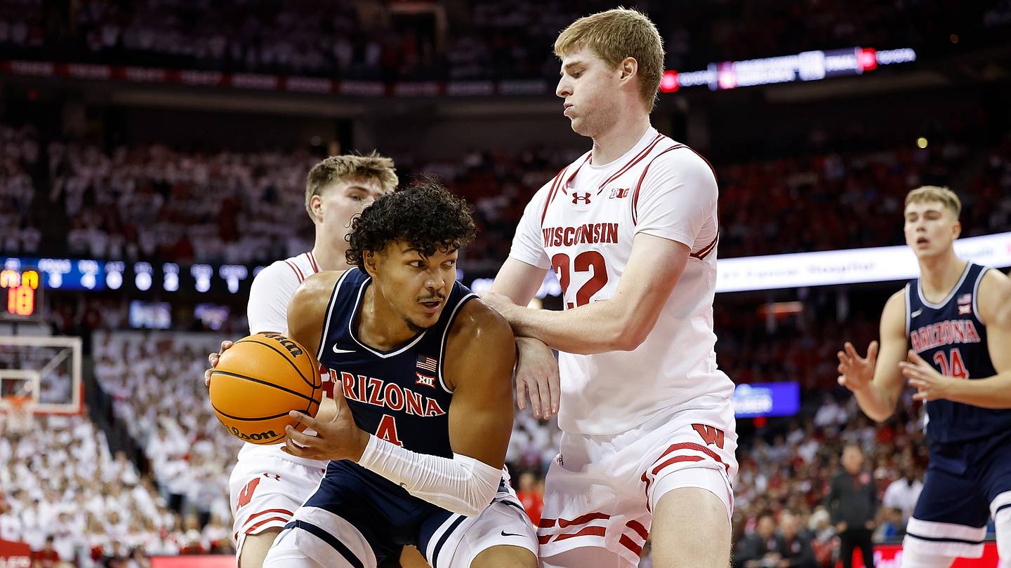Wisconsin fans celebrate as former victories age like fine wine