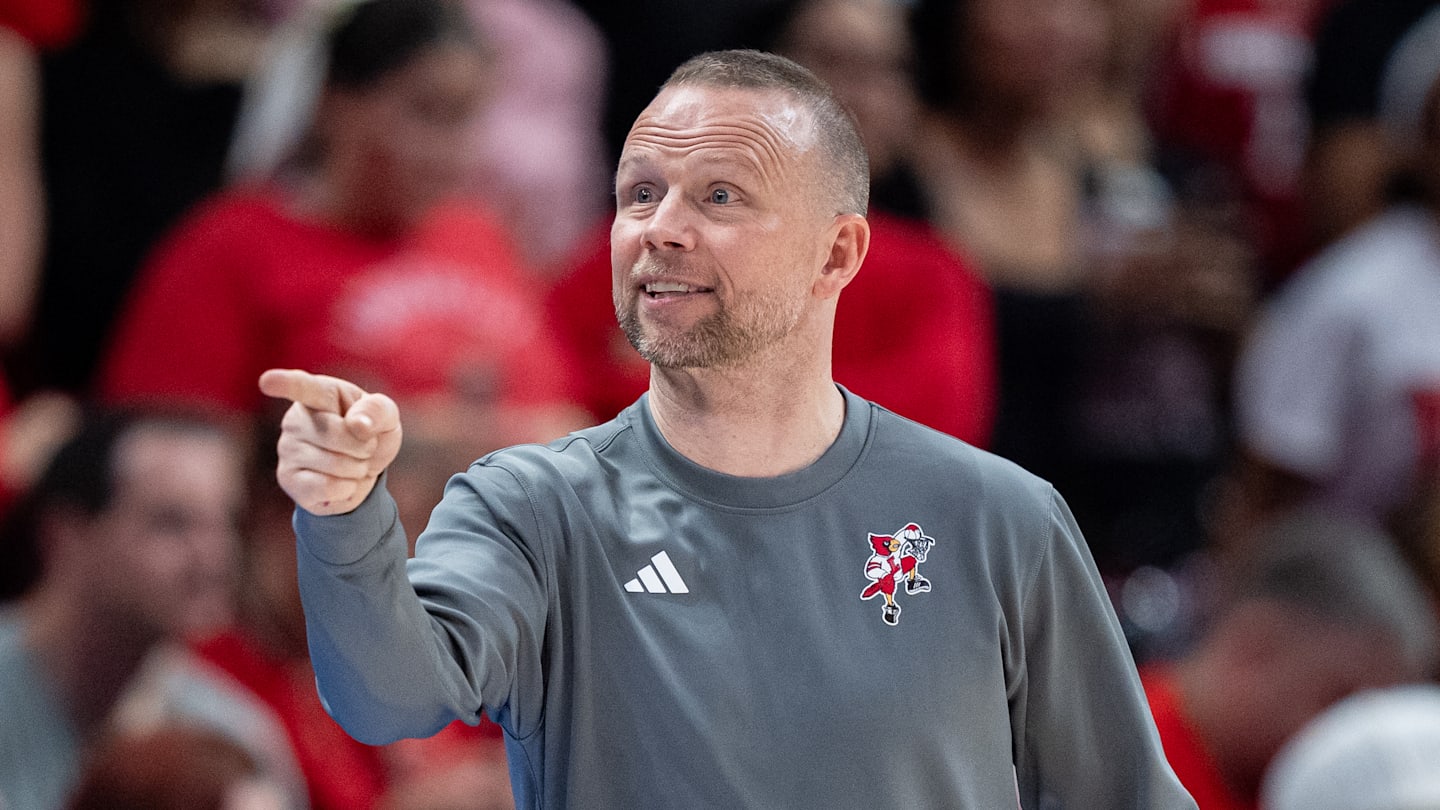 Pat Kelsey makes wild claim about Louisville basketball that will have ...