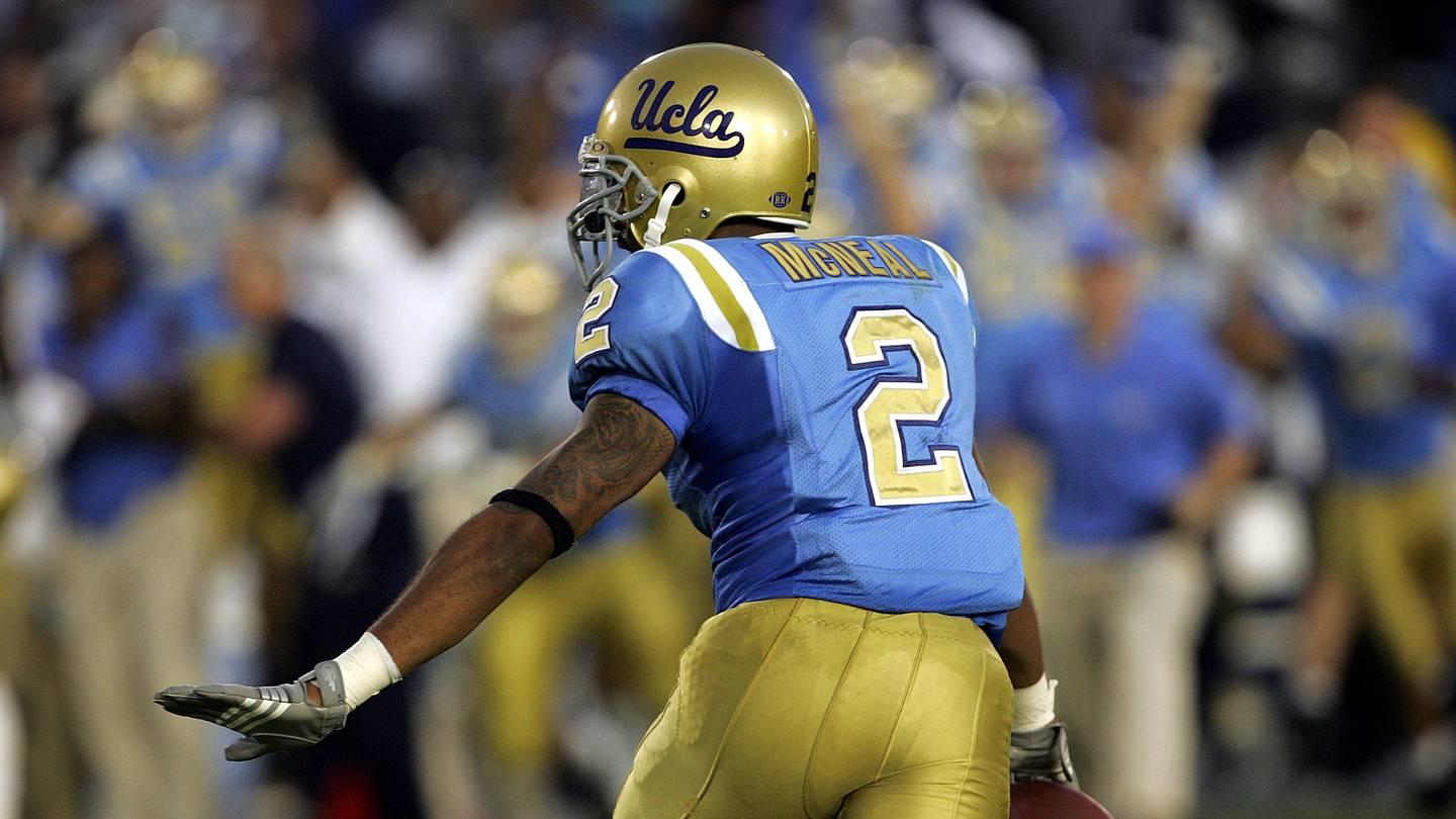 Trip down memory lane to 2006 when UCLA upset USC 13-9