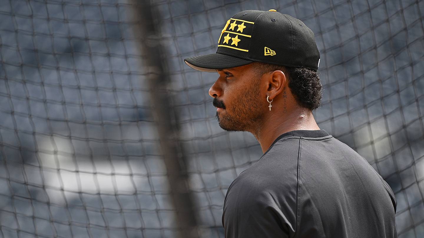 Top prospect from Pirates trade deadline haul could put Liover Peguero ...