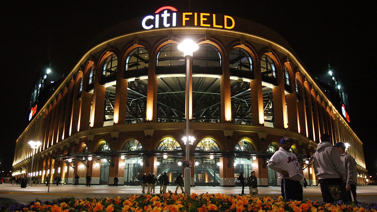 Expect the Mets to sign Simon Juan, the 16th ranked international prospect