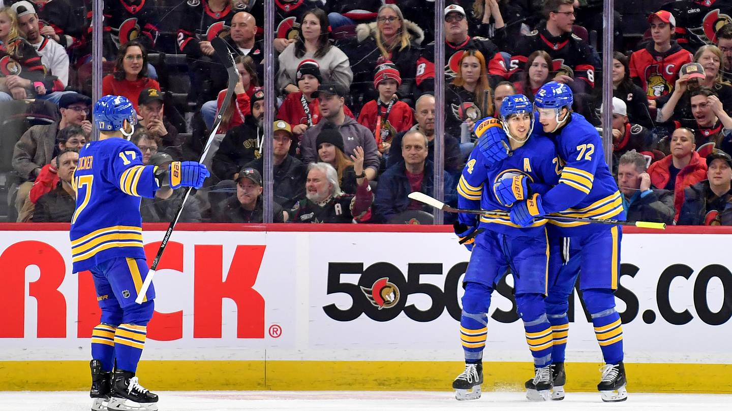 How to watch Boston Bruins at Buffalo Sabres with & without cable