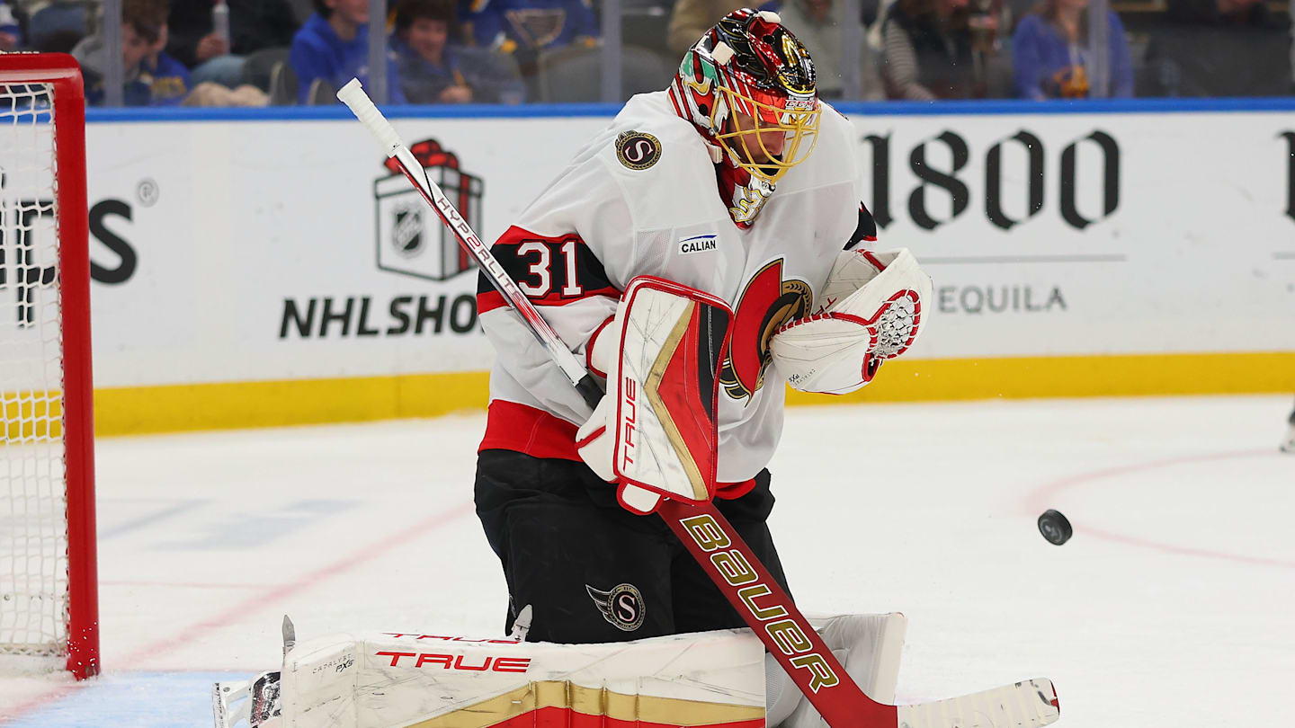 Anton Forsberg puts Senators in tough position of what to do again