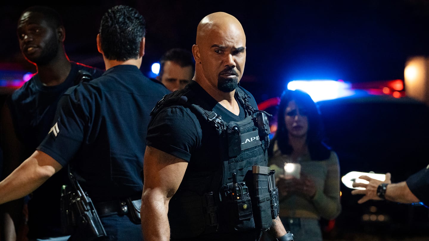 SWAT TV spot confirms Deacon's return in season 8 and hints at a ...
