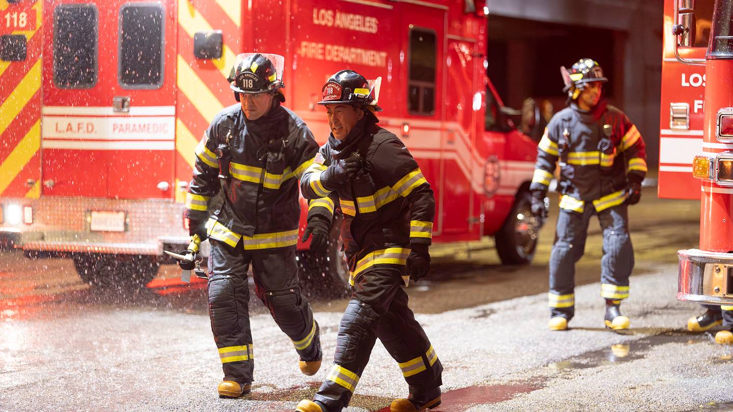 911 season 9, episode 10 involves a stunning cliffhanger no one saw coming