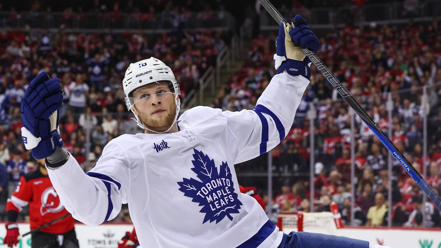 Steve Lorentz is becoming extremely popular with the Toronto Maple Leafs