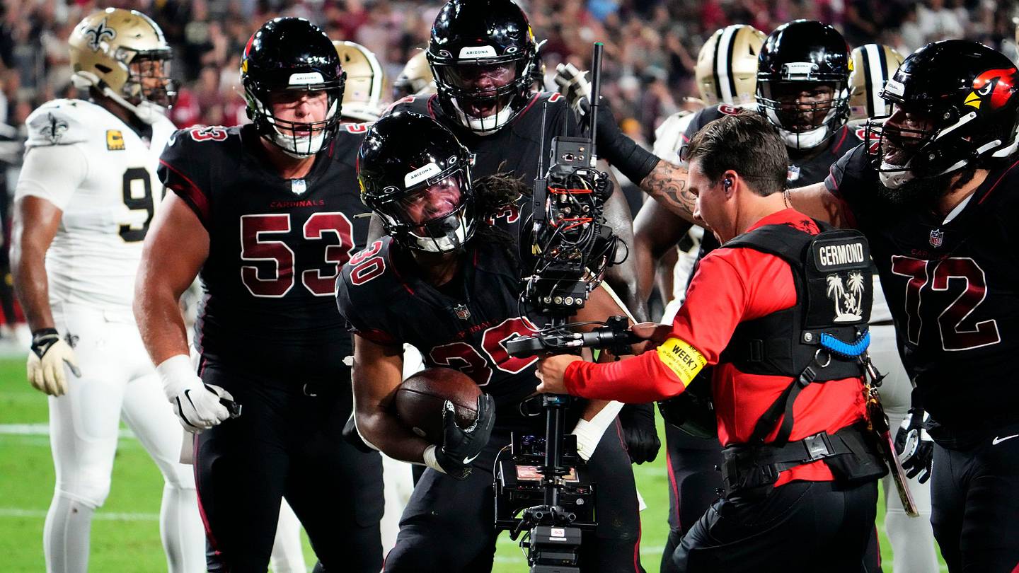 Ex-USC Football RB makes quick impression with ex-Trojan OC's NFL team