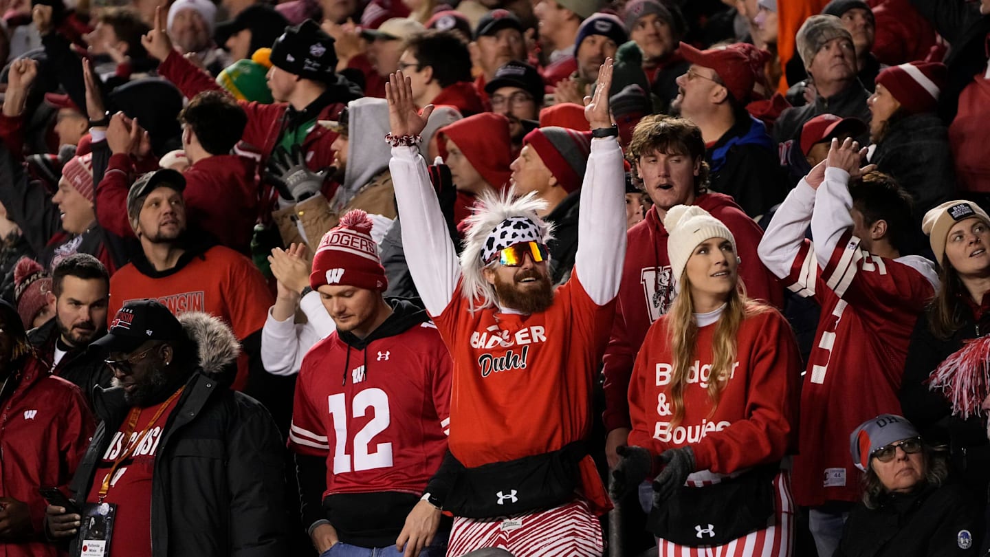 Email to Wisconsin Badgers season ticket holders includes a woeful line