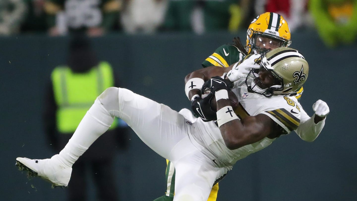 Juwan Johnson must establish more consistent production under Kellen Moore