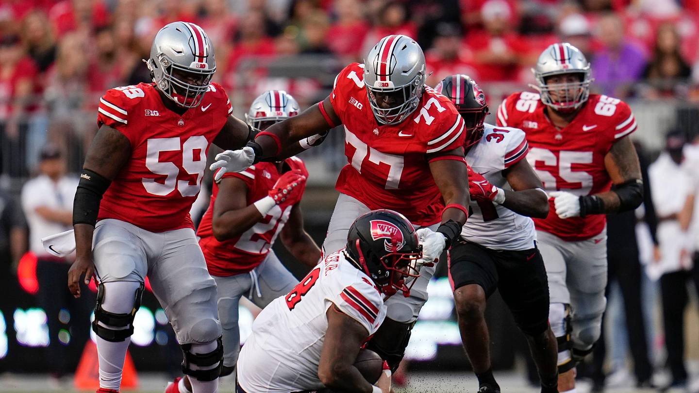 One player is making a late push at right guard for the Ohio State ...