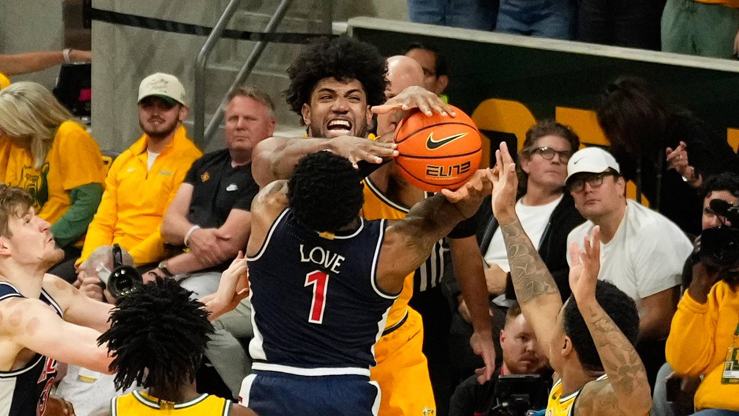 How Arizona and the 16 East Regional Teams Compare in Metrics