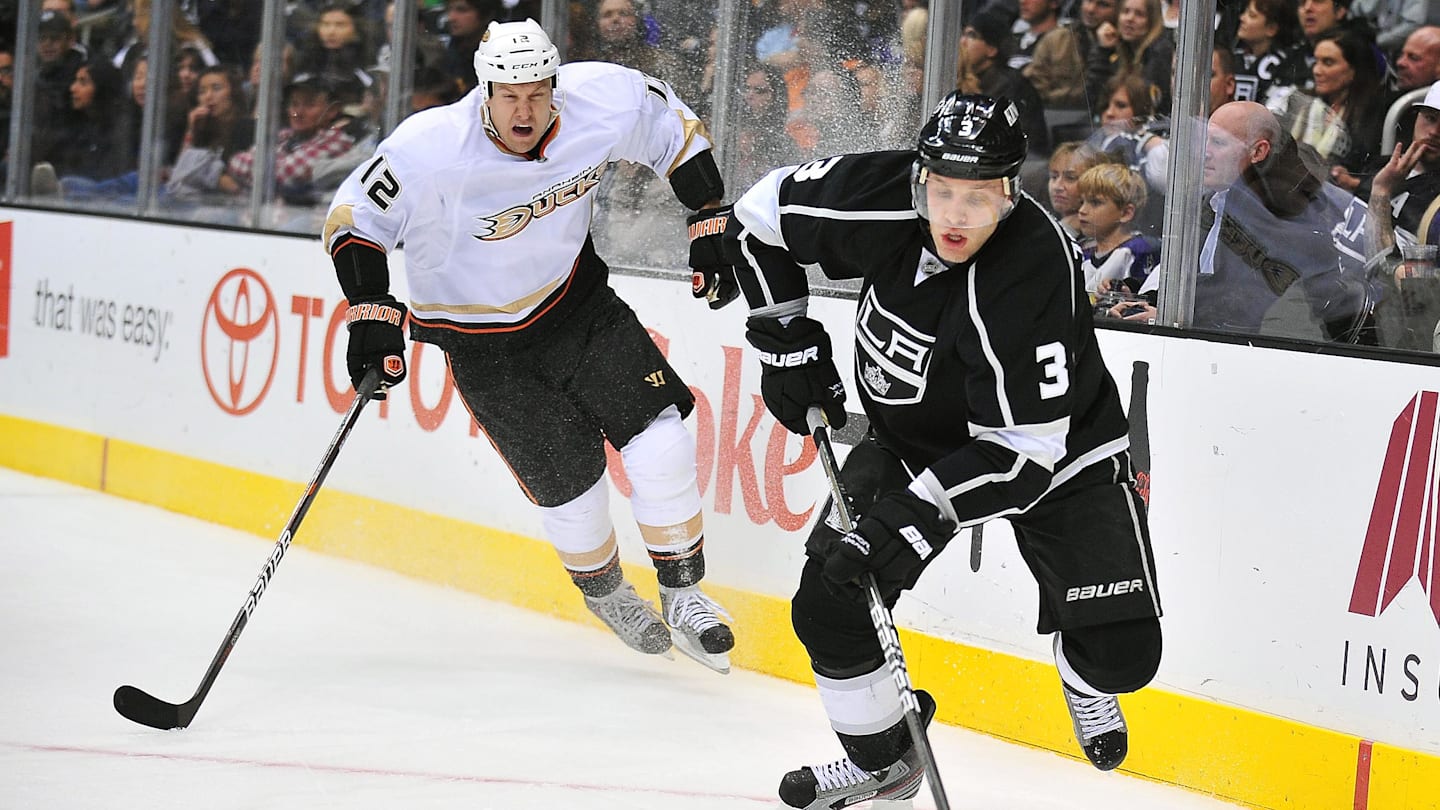 Former LA Kings defenseman announces retirement from NHL