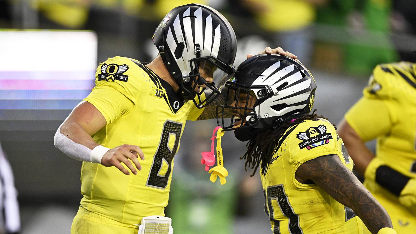 Oregon Ducks Beat Michigan State: Ducks Dominate, Set Up Ohio State ...