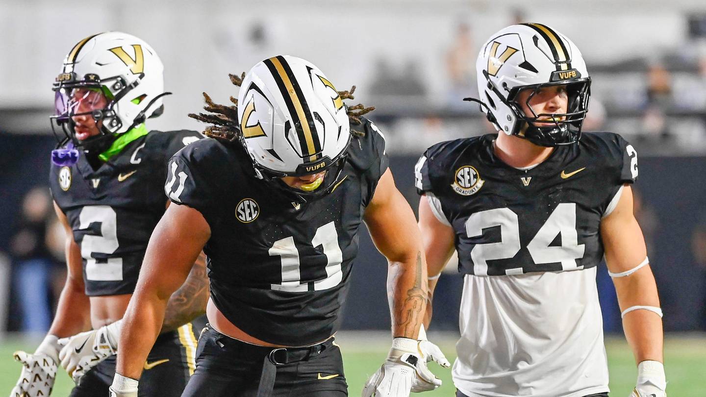 Bryan Longwell Is Embracing Vanderbilt Football. He's Repayed with a ...