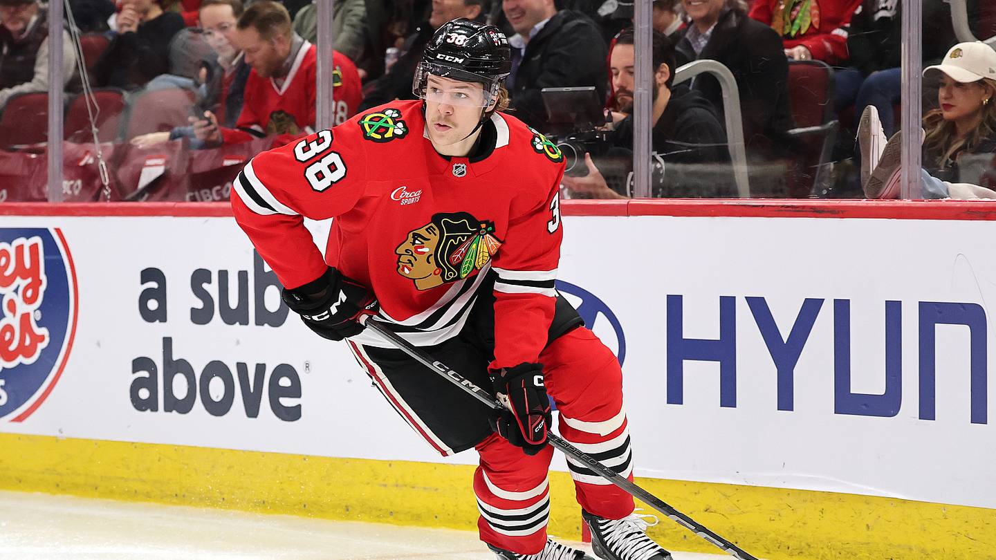 Blackhawks Postgame Musings: Defensive roster battles starting to sort ...