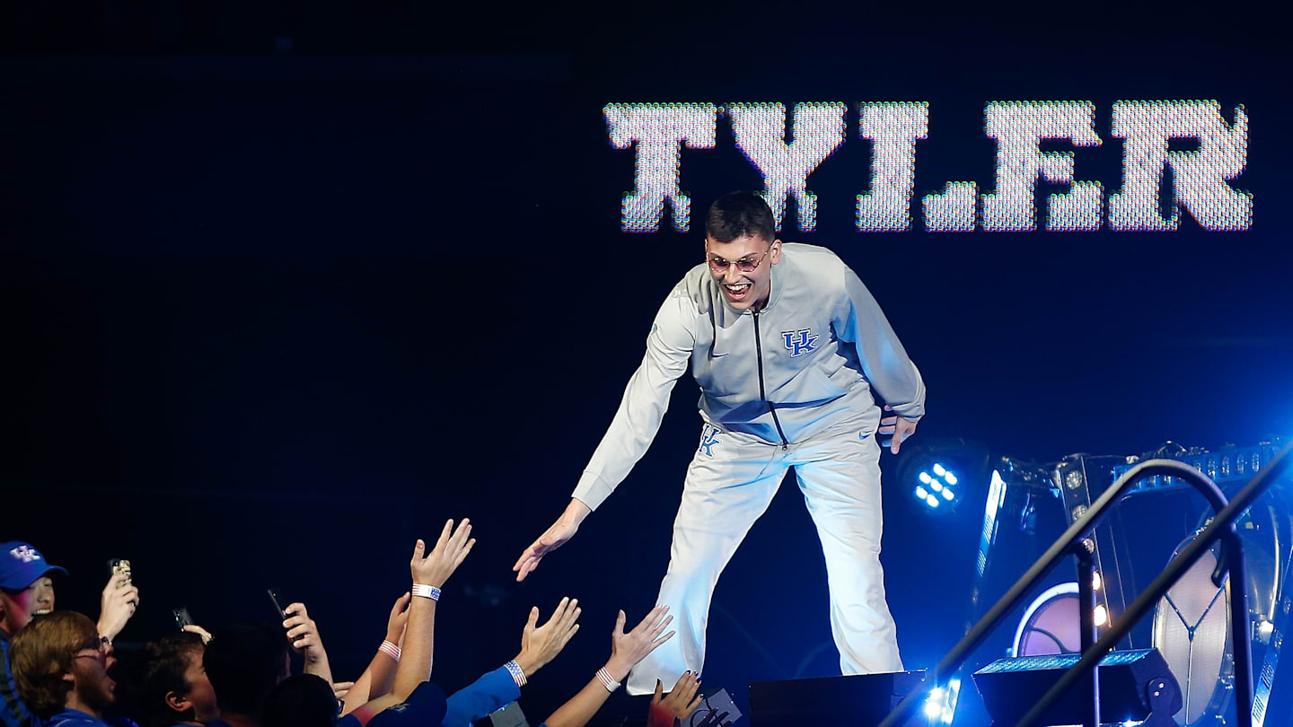 What time and channel is Big Blue Madness today? Full stream guide