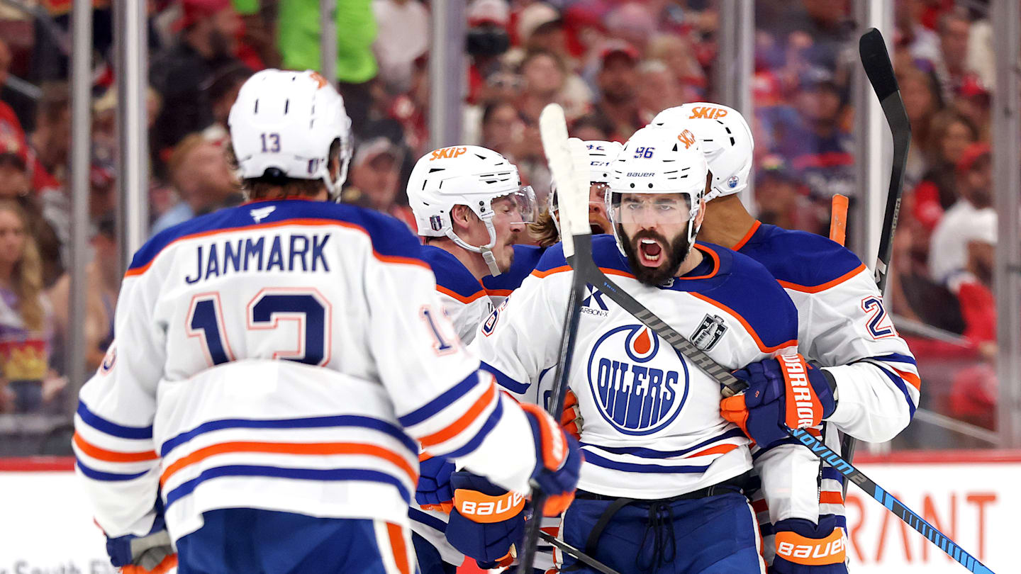 Detroit Red Wings squandered asset Jake Walman thriving in Stanley Cup ...