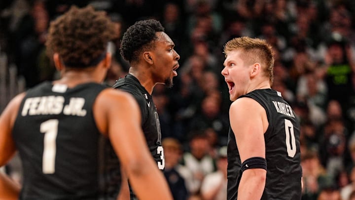 Late Surge From Michigan State Lifts Spartans to 77-58 Win Over Oakland