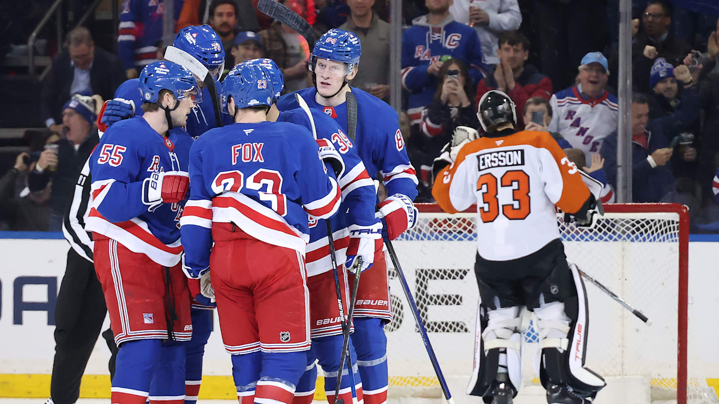Rangers bully Flyers, ride into 10-game streak