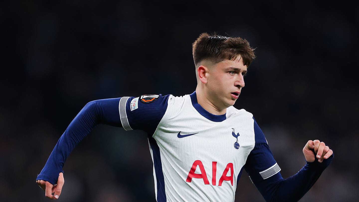 Tottenham Hotspur official line up vs Crystal Palace