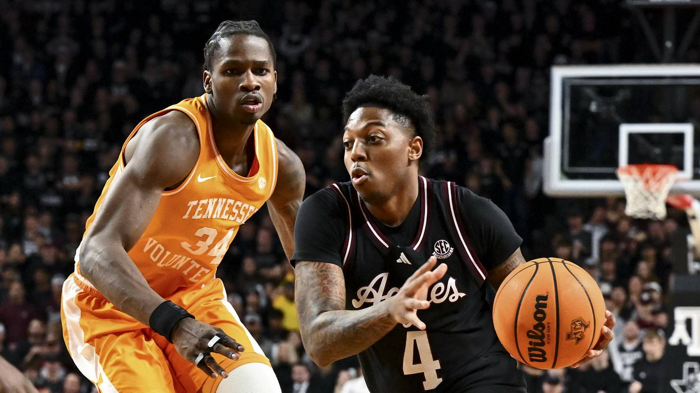 Texas A&M Aggies Fall to Hot-Shooting Tennessee in Second Straight Loss