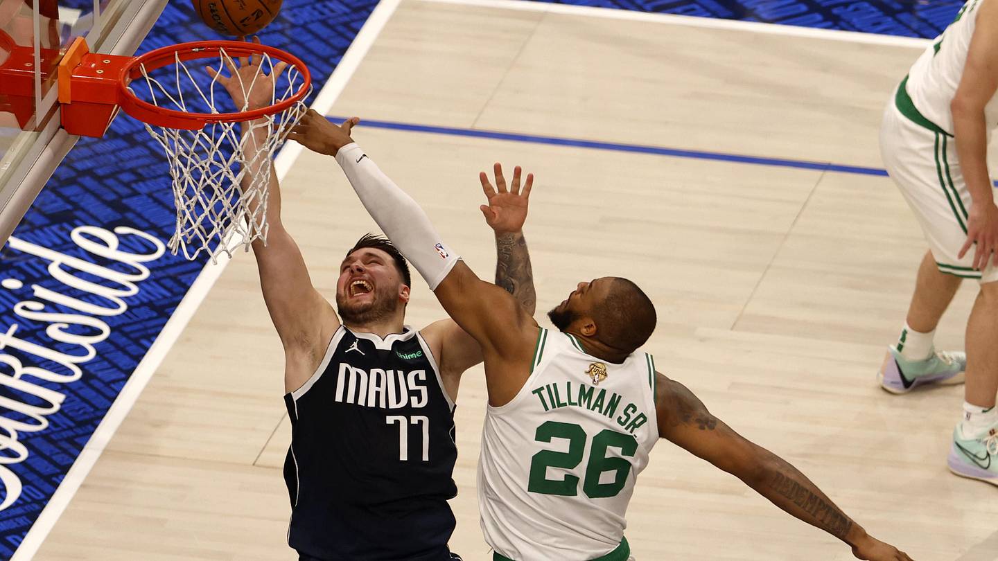 Michigan State's Xavier Tillman Sr.'s Presence Was Felt in Game 3 of ...